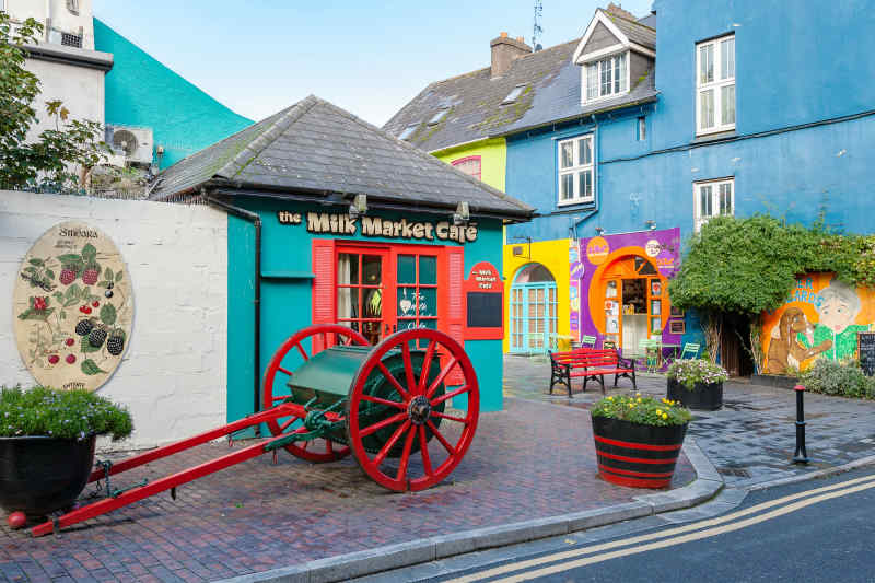 A Guide to Ireland's Prettiest Small Towns