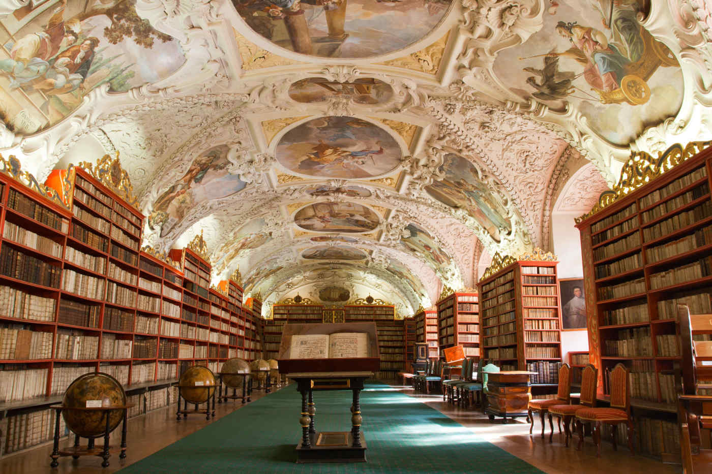 8 Most Breathtaking Libraries in the World | Travel to Amazing ...
