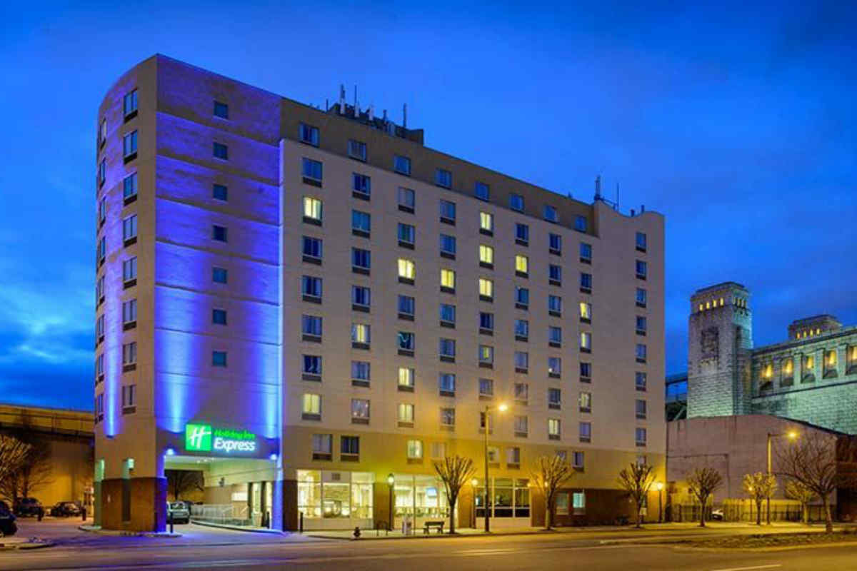 Holiday Inn Express Philadelphia Penn's Landing, Philadelphia ...