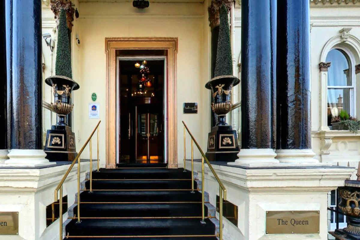 Hallmark Hotel Chester The Queen, a Best Western Premier Hotel, Chester ...