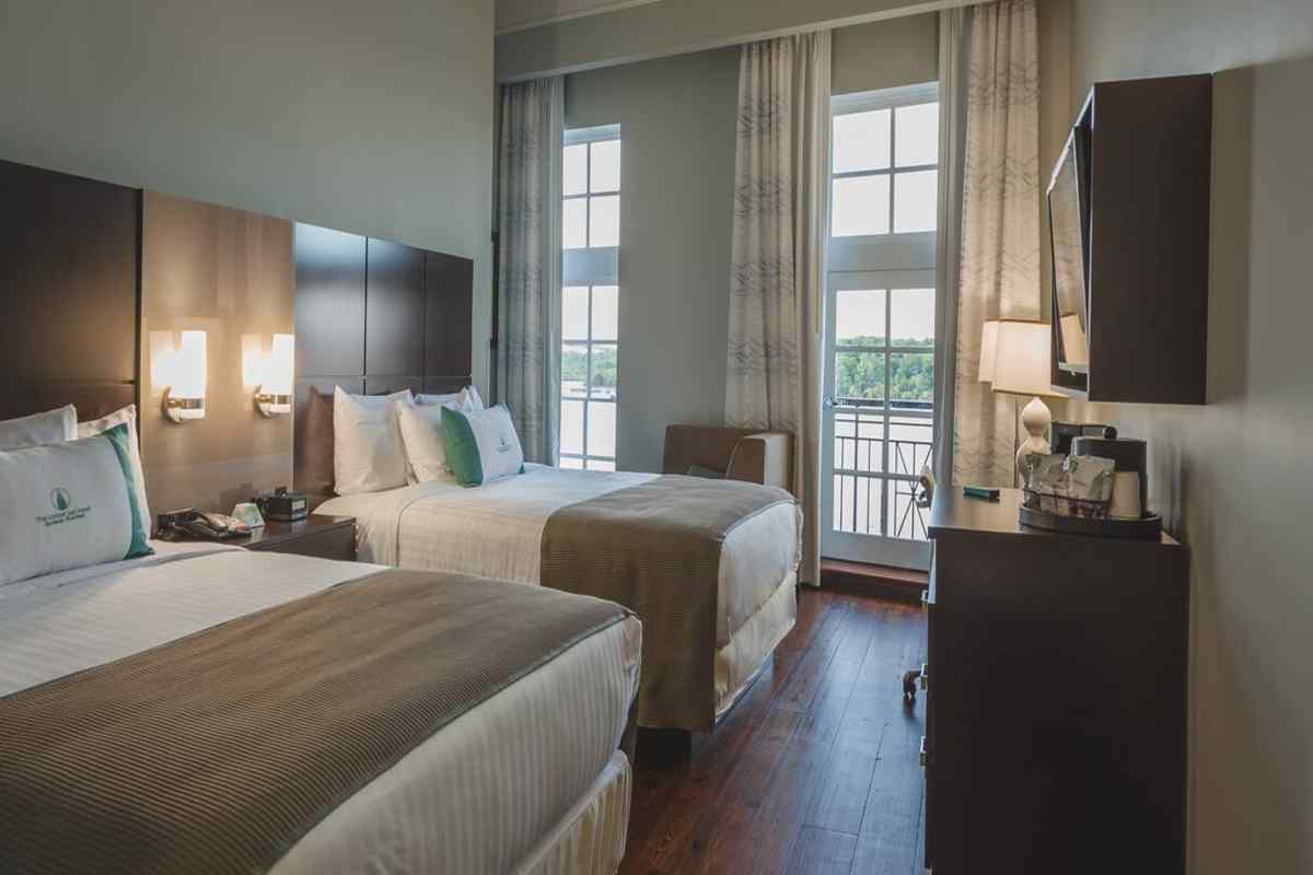Cotton Sail Hotel Savannah, Tapestry Collection by Hilton, Savannah ...