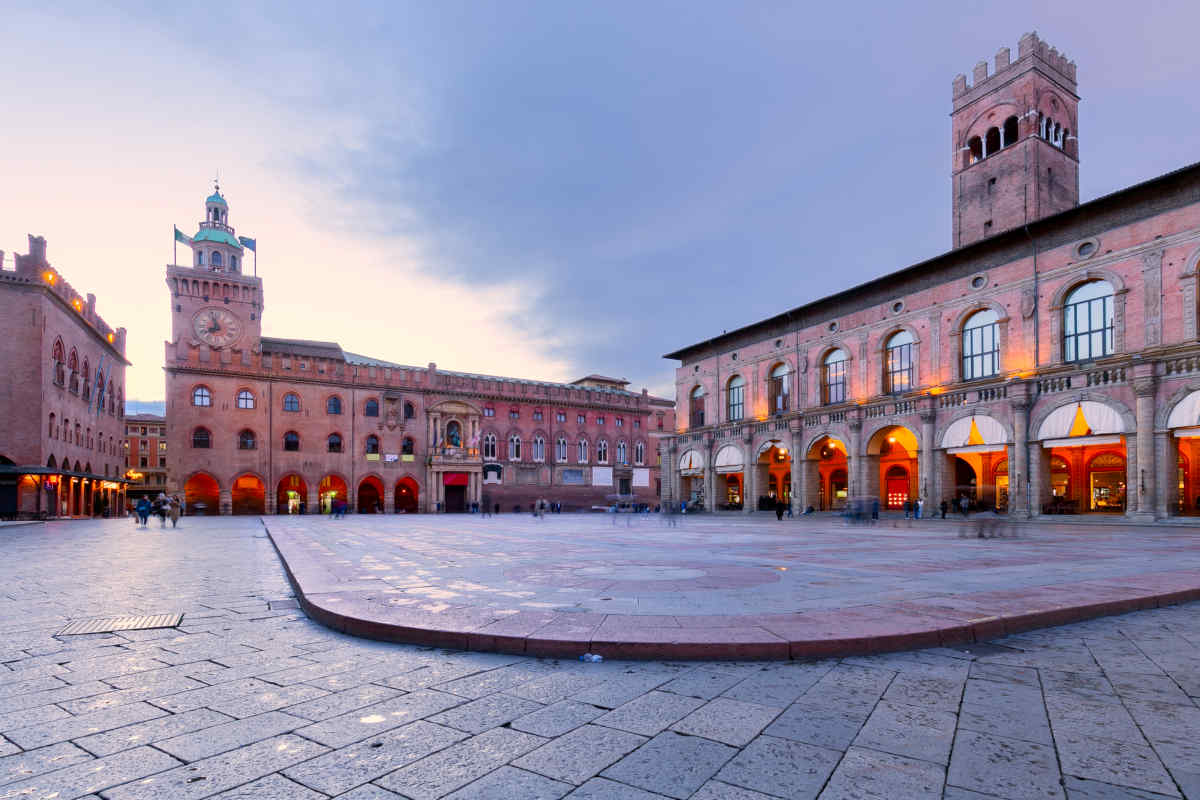 Magic of Northern Italy: Lakes, Trains & Rivieras - Vacation Package & Tour