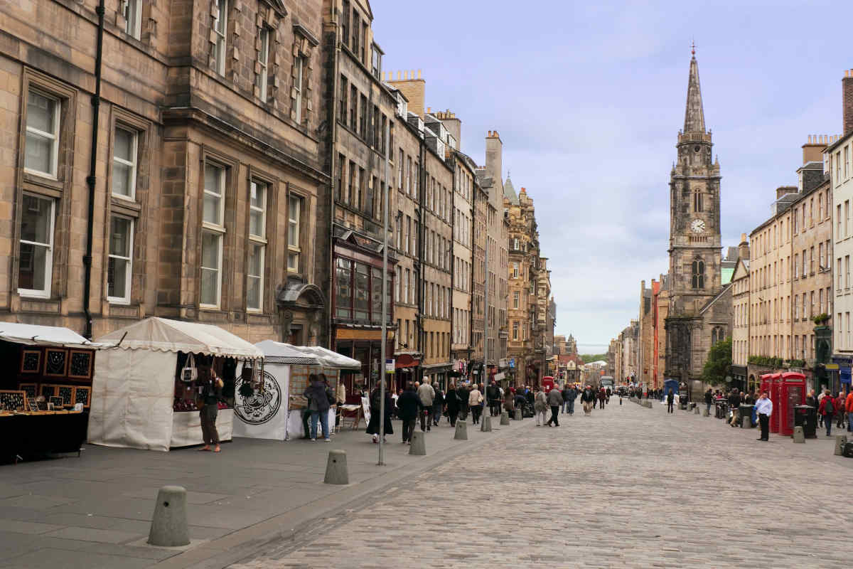 Royal Edinburgh Vacation Package | GreatValueVacations.com