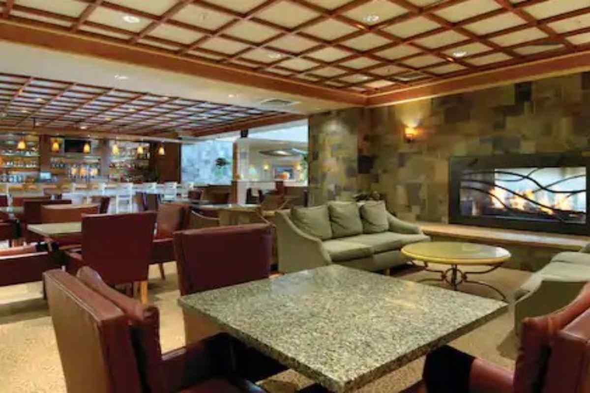 DoubleTree by Hilton Hotel Denver Stapleton North, Denver ...