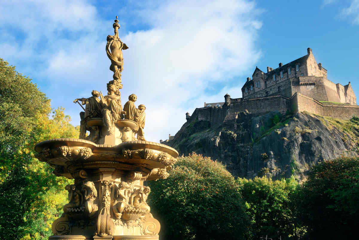 Dublin & Edinburgh Explorer