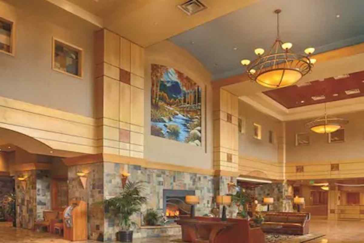 DoubleTree by Hilton Hotel Denver Stapleton North, Denver ...