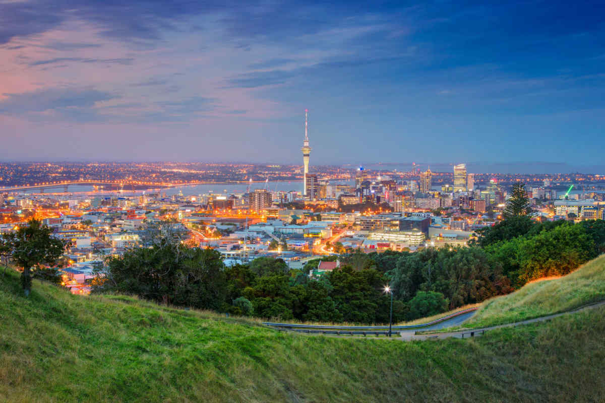 Auckland & Bay of Islands - Vacation Package & Tour