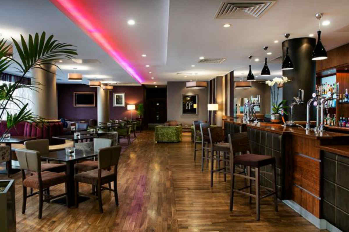 Jurys Inn Exeter, Exeter | AerLingusVacationStore.com