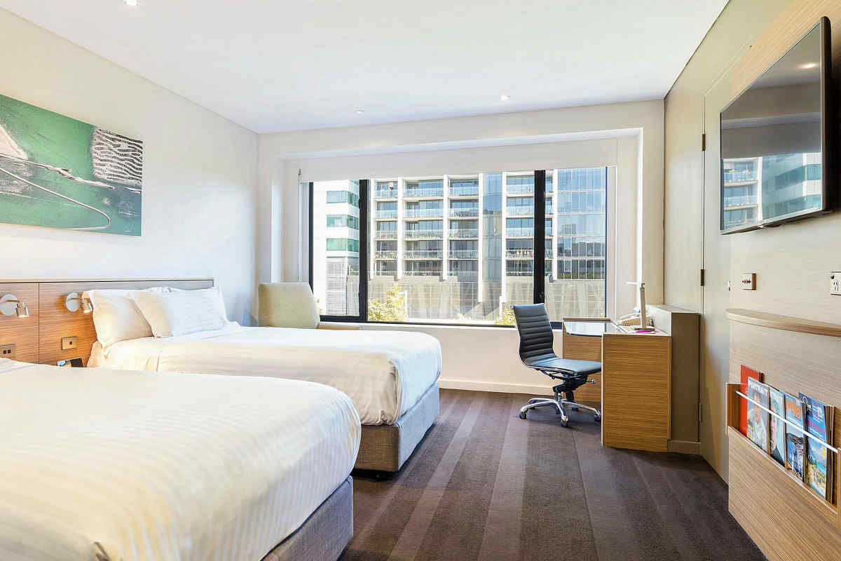 Crowne Plaza Hotel Canberra, Canberra | GreatValueVacations.com