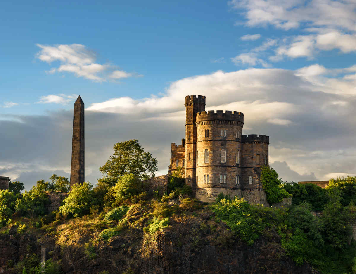 Dublin & Edinburgh Explorer