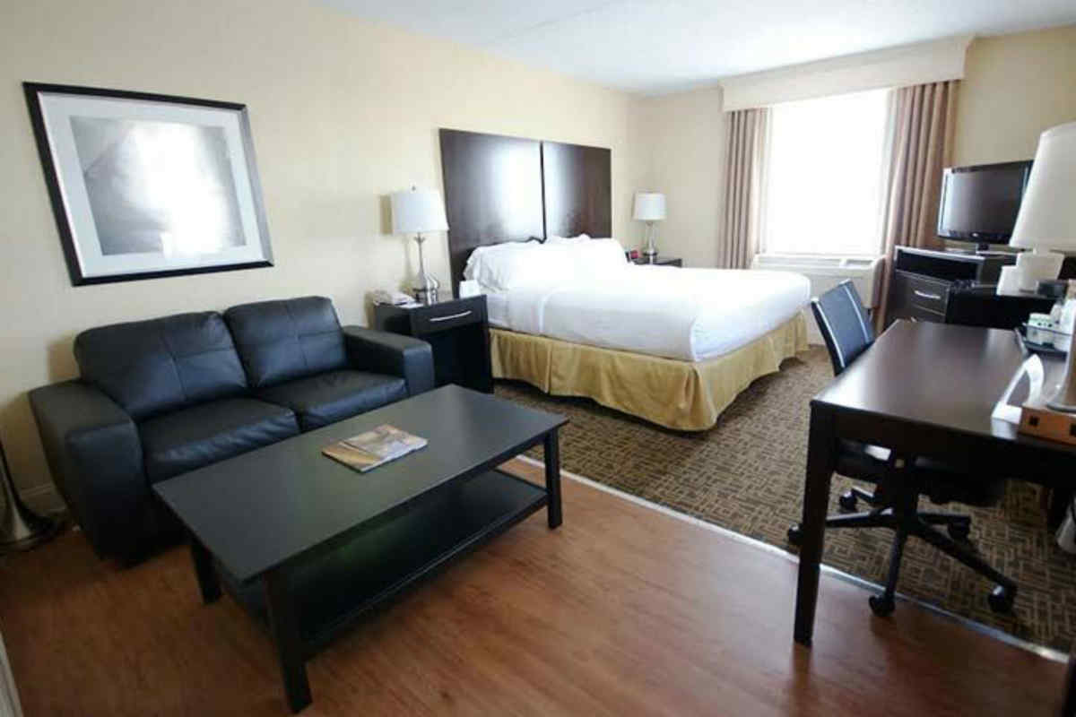 Holiday Inn Express Philadelphia Penn's Landing, Philadelphia ...