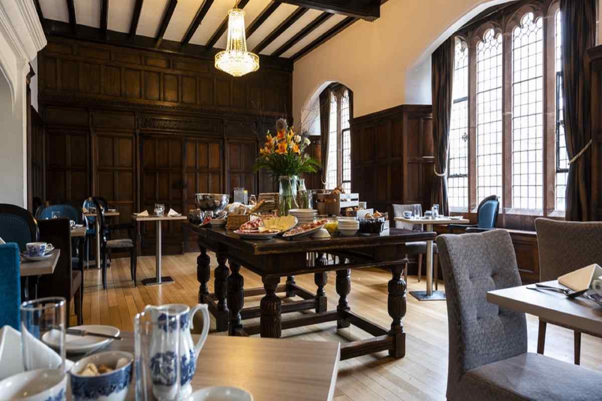 Caer Rhun Hall, Conwy | GreatValueVacations.com