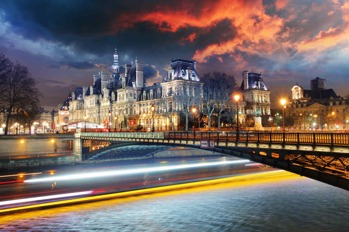 Paris & Vienna Explorer - Vacation Package & Tour