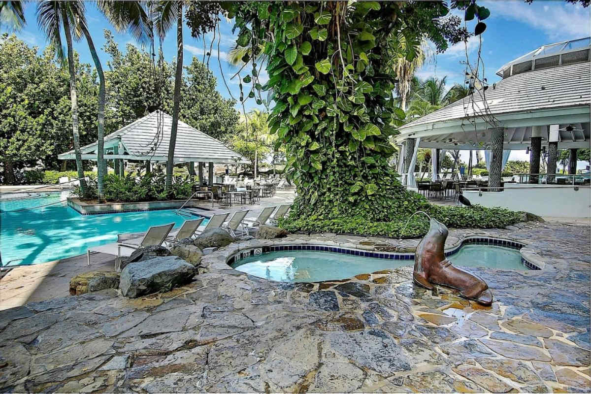 Oceanfront Puerto Rico: The Condado Plaza Hilton Upgrade - Vacation ...