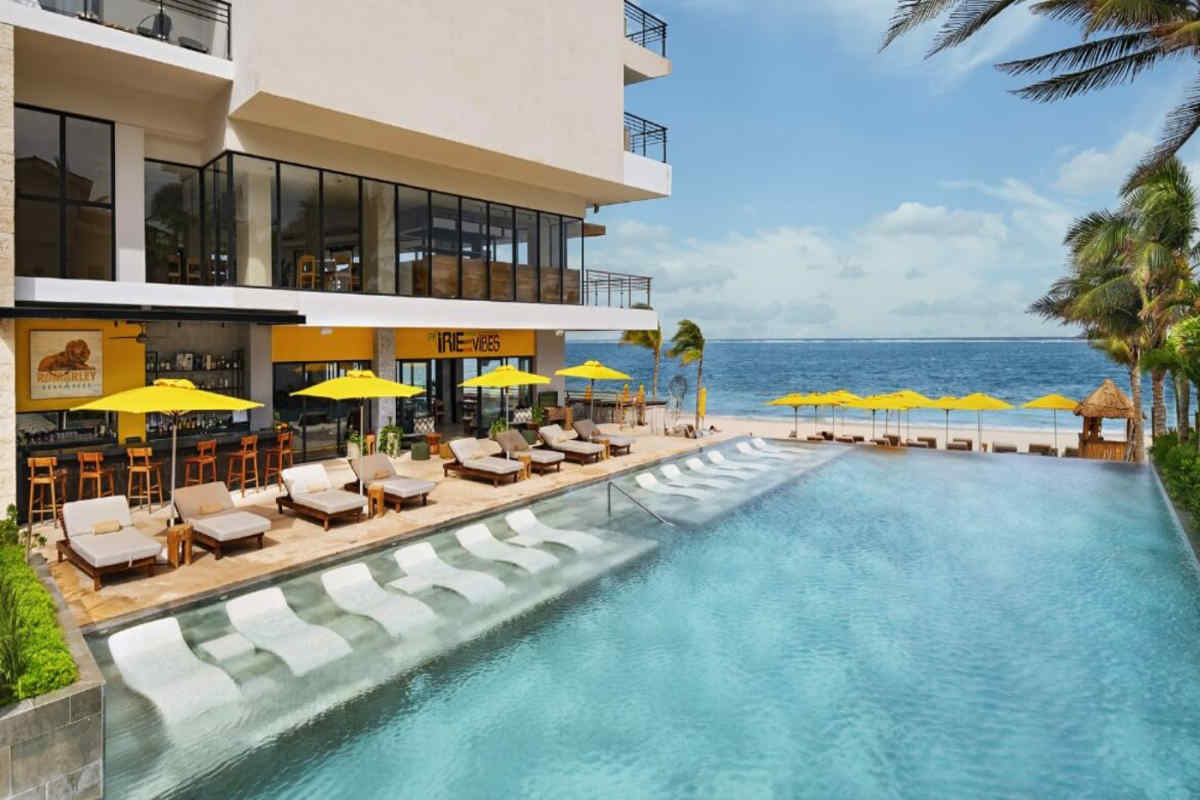 The Fives Oceanfront Hotel Puerto Morelos, Puerto Morelos ...