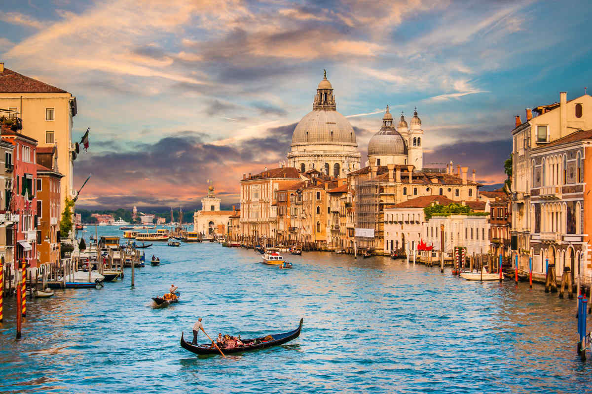Seven Countries, Venice & Paris