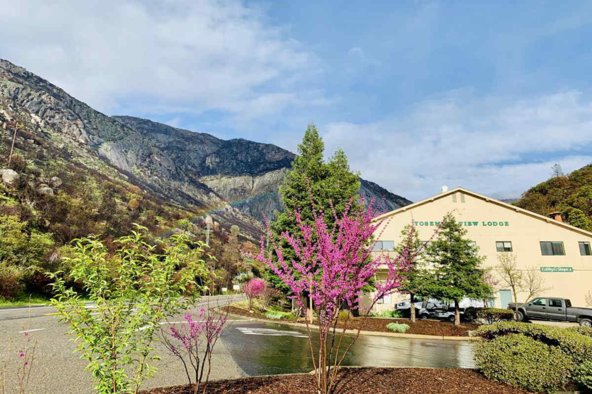 Yosemite View Lodge, El Portal | GreatValueVacations.com