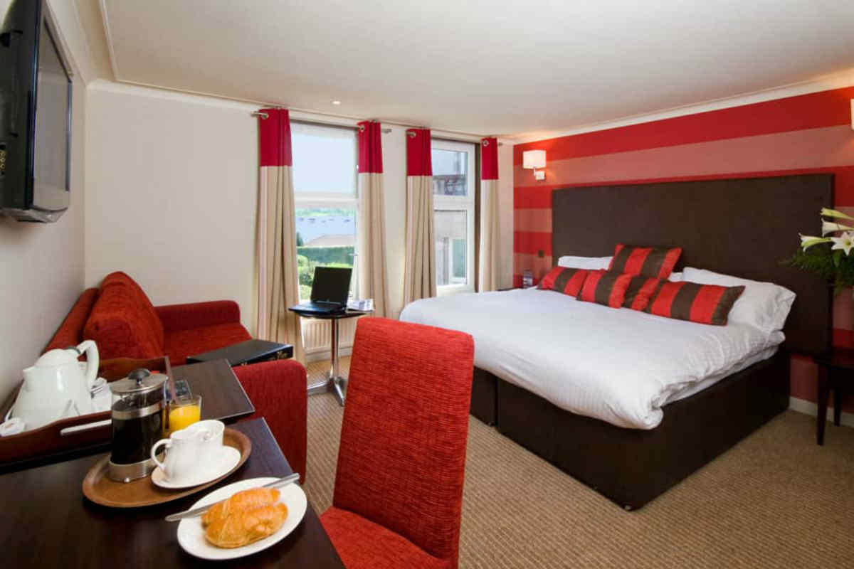 Rosslea Hotel, Rhu | AerLingusVacationStore.com