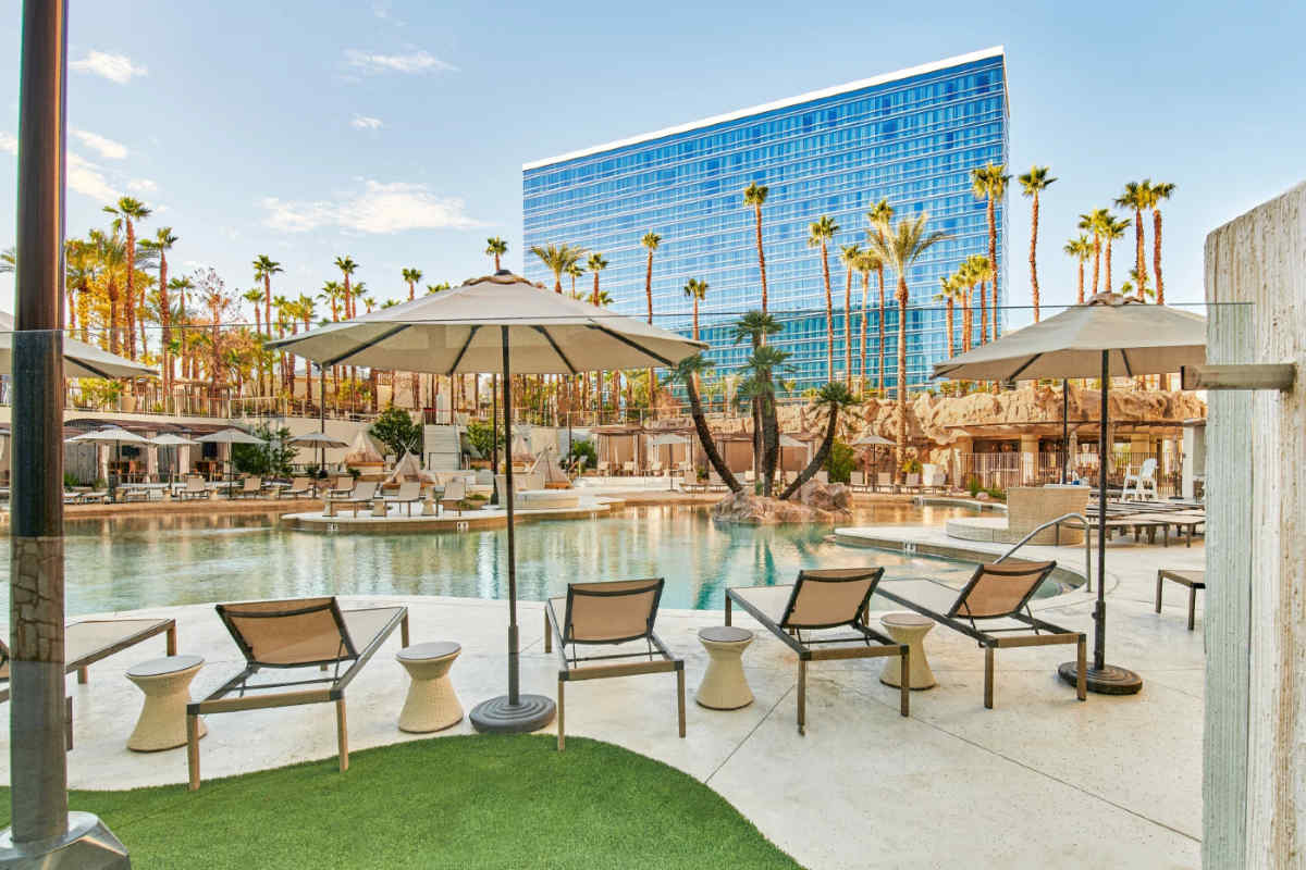 Las Vegas Resort Vacation w/ Upgraded Ruby Chamber Room - Vacation ...