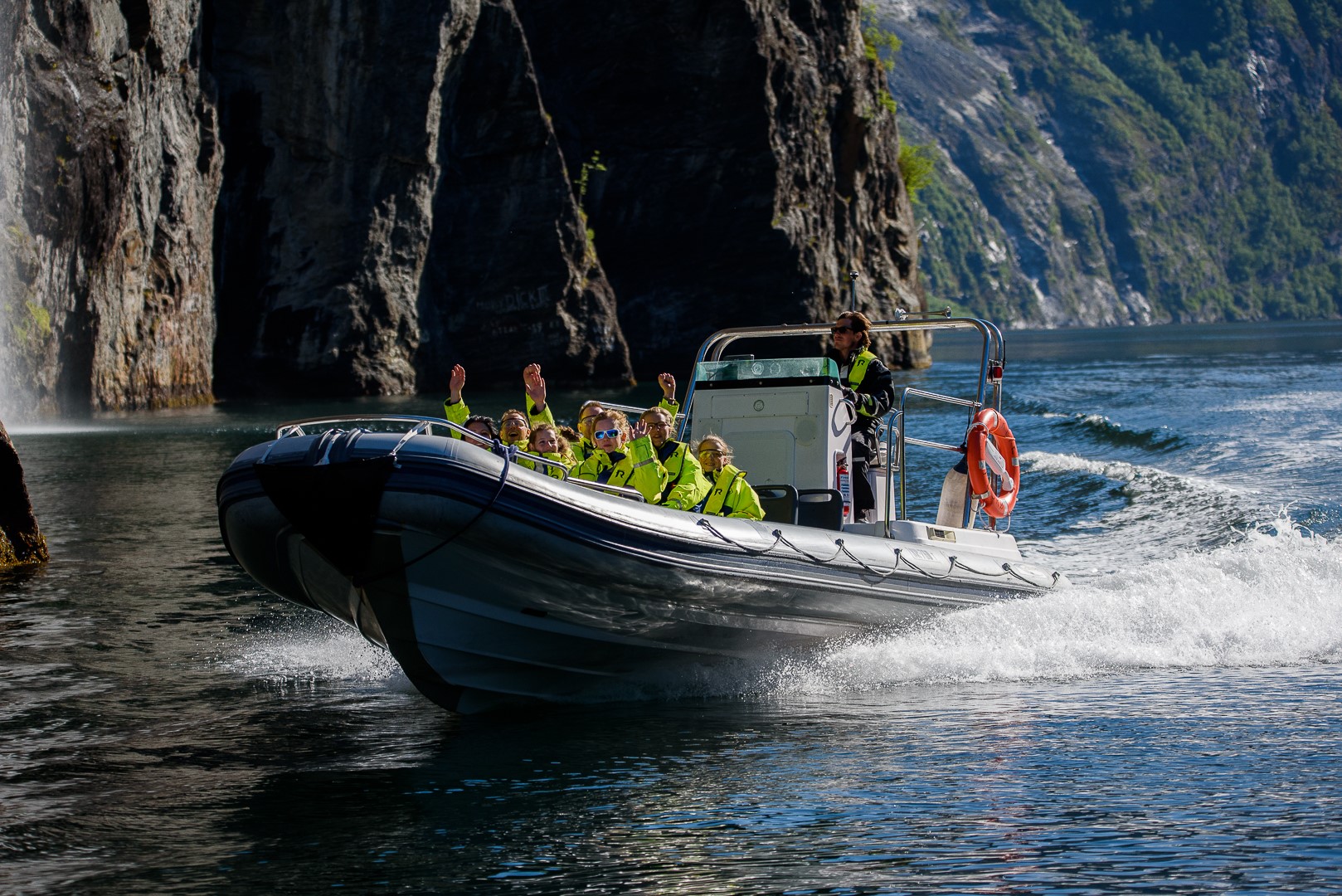 Boat transport to Skageflå - Fjord Norway