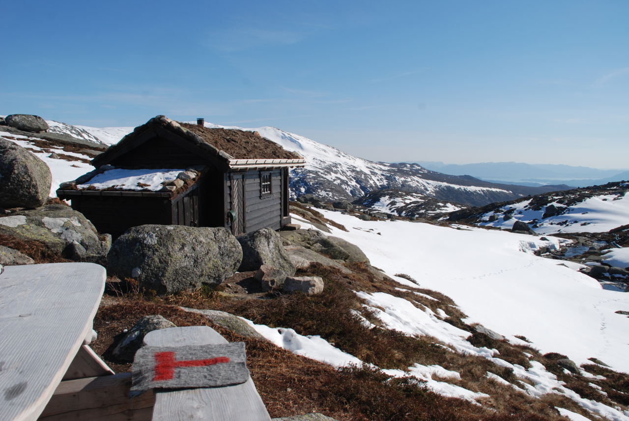 Hike to Svartavatnet from Husnes - Fjord Norway