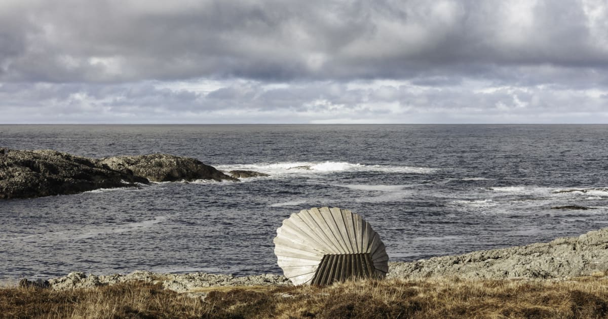 The Scallop Shell on Gjørøy in Bulandet - Fjord Norway