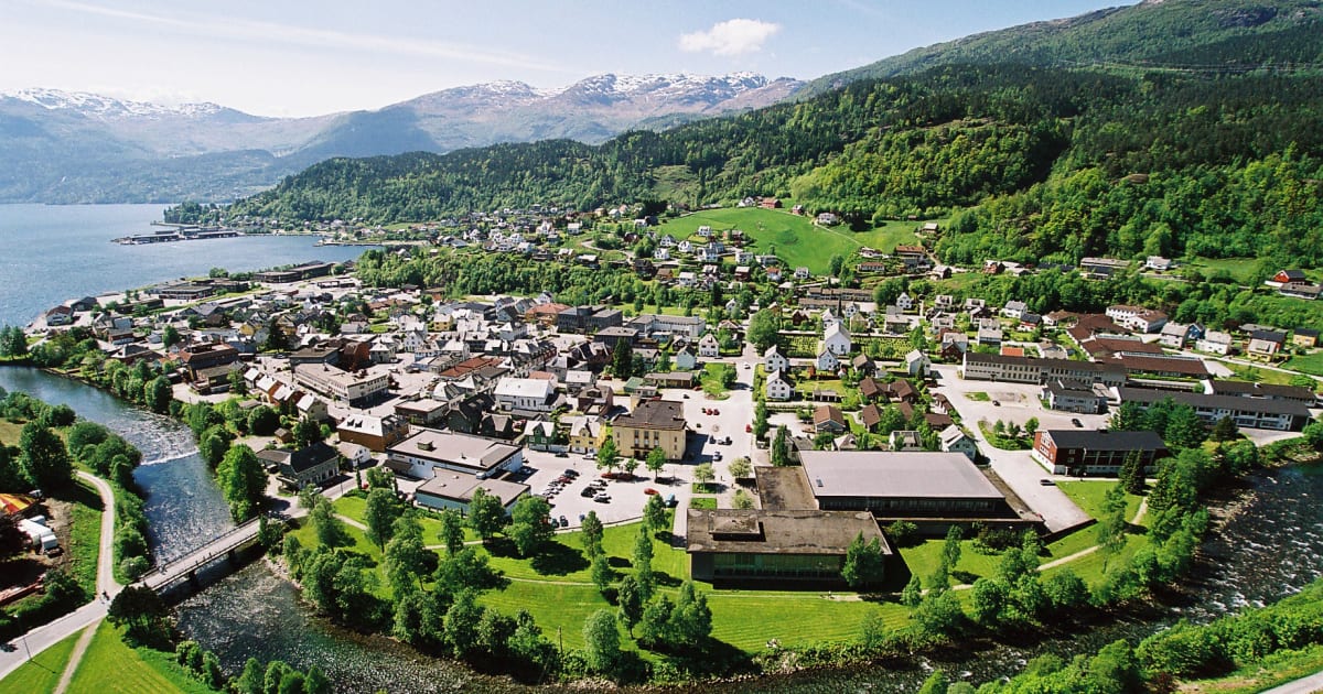 Explore Sauda from the bicycle seat - Fjord Norway