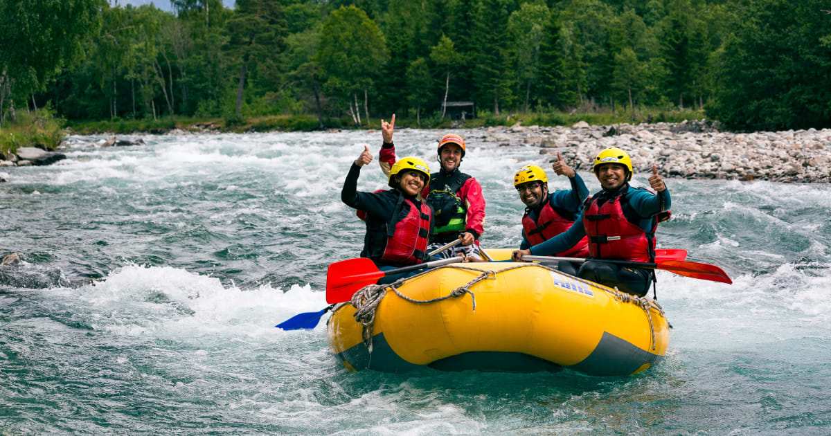 Family rafting in Valldal - Fjord Norway