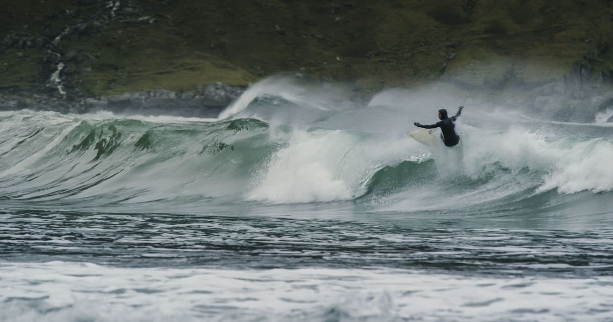 Surf in Nordfjord - Fjord Norway