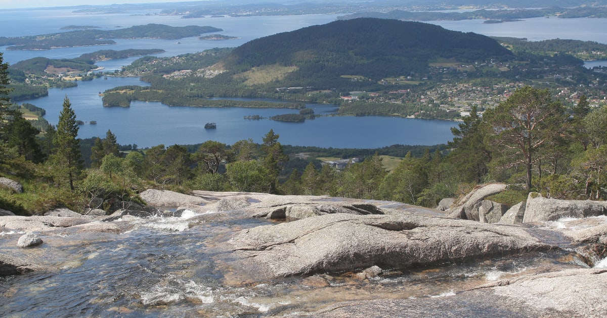 Hike to Bremstølen from Husnes - Fjord Norway
