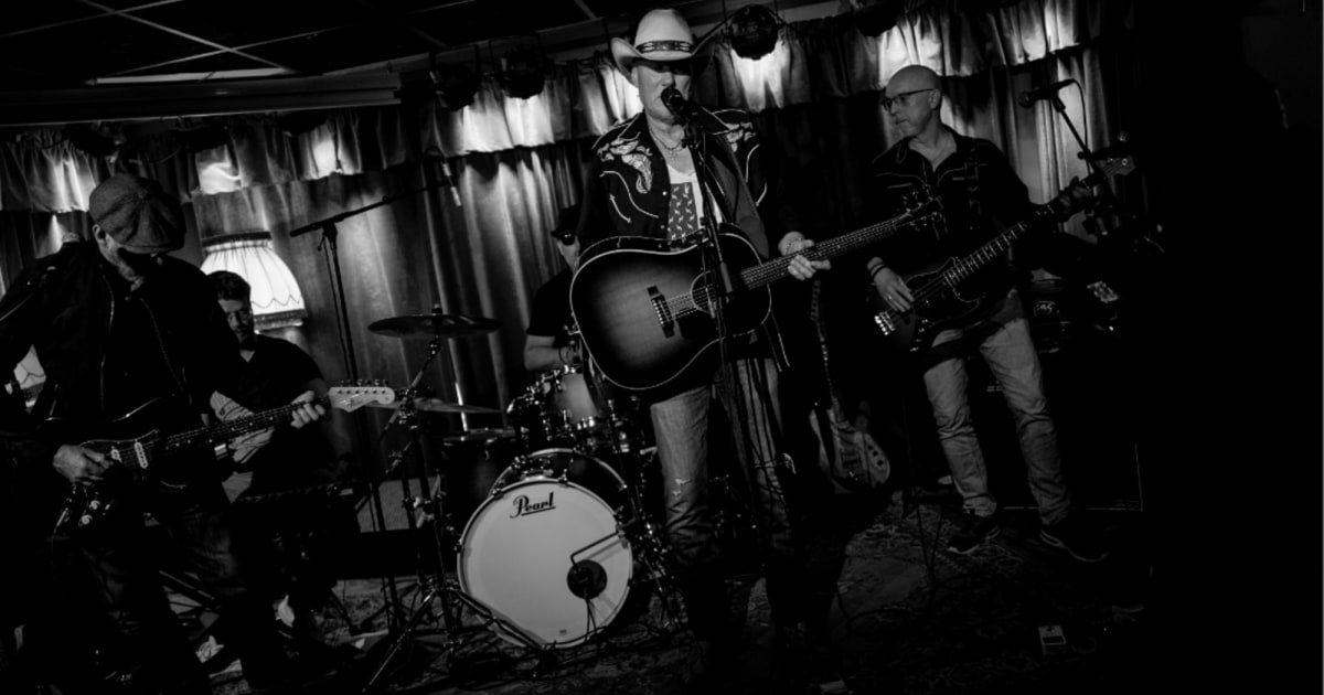 COLT 97 på konsert - På Kaien - Fjord Norway