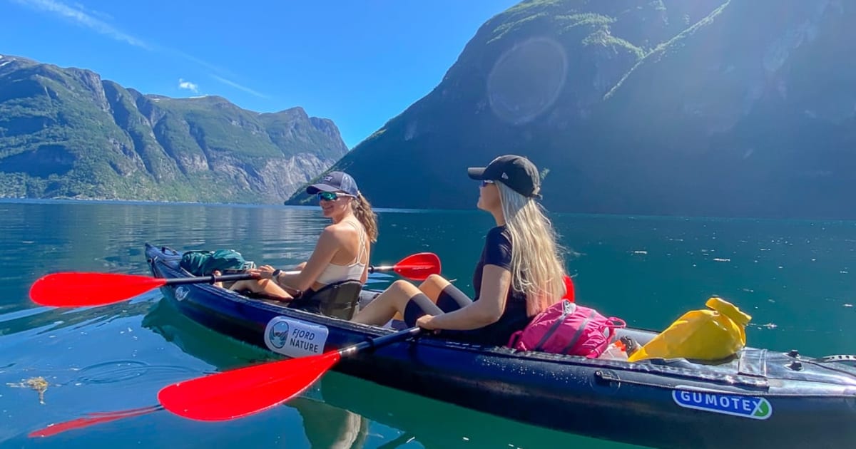 Fjord kayak rental in Hellesylt - Fjord Norway