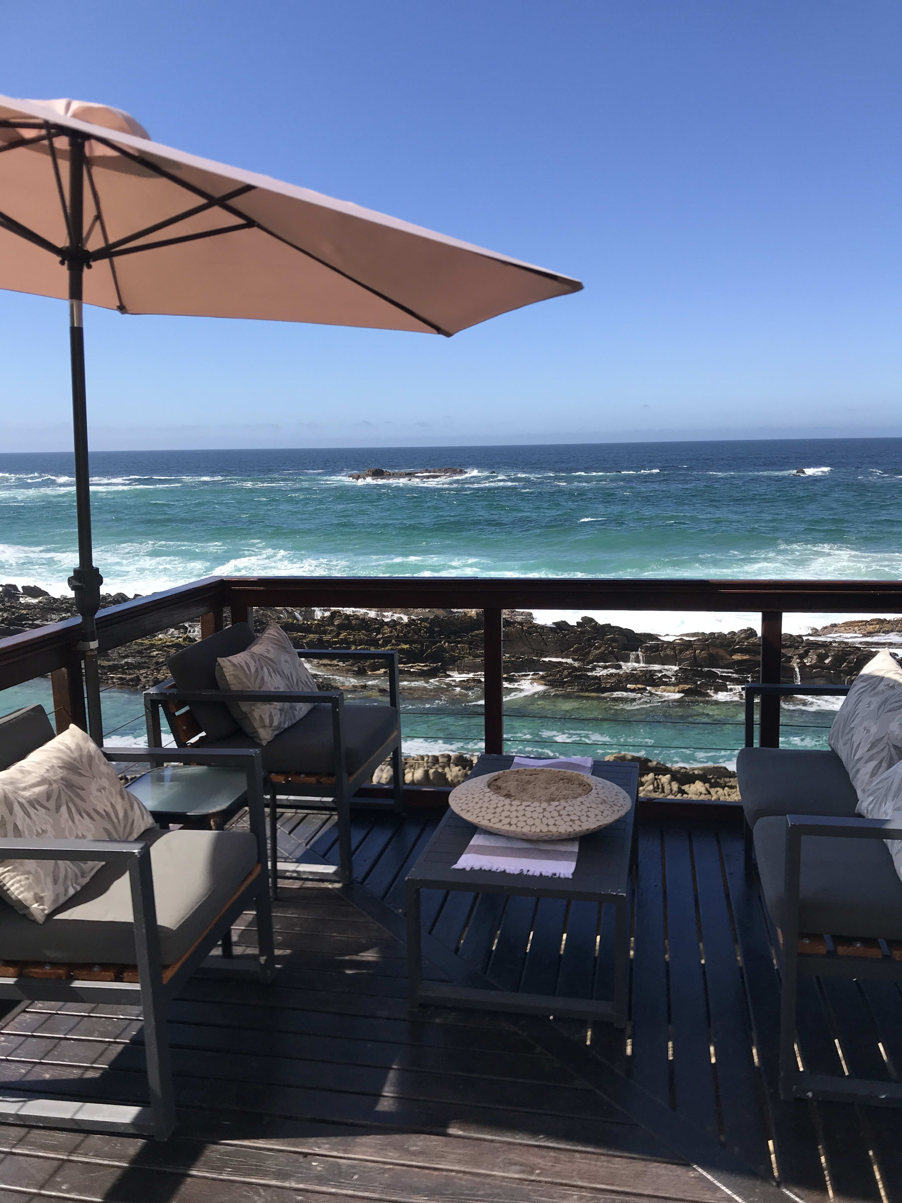 Home Page - On the rocks villa