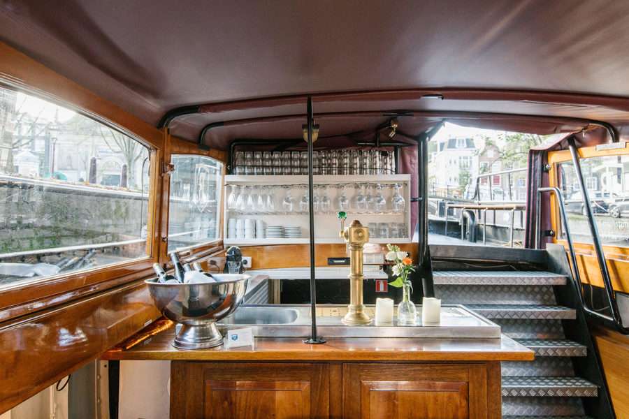 Huur 60 persoons Salonboot Anna Maria via Boot Huren Amsterdam