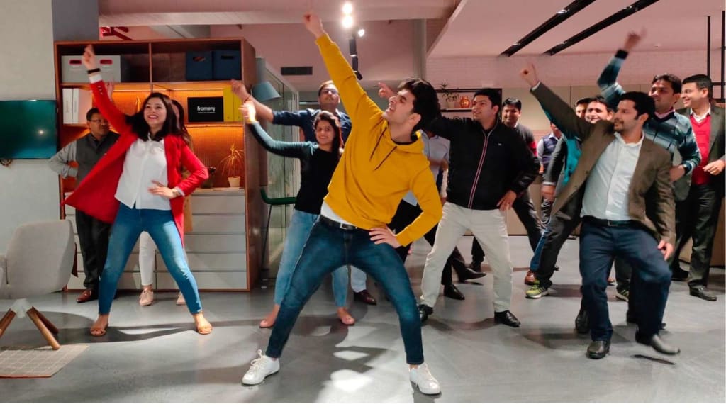 Best Corporate Dance Classes- Let us train you for your Corporate events