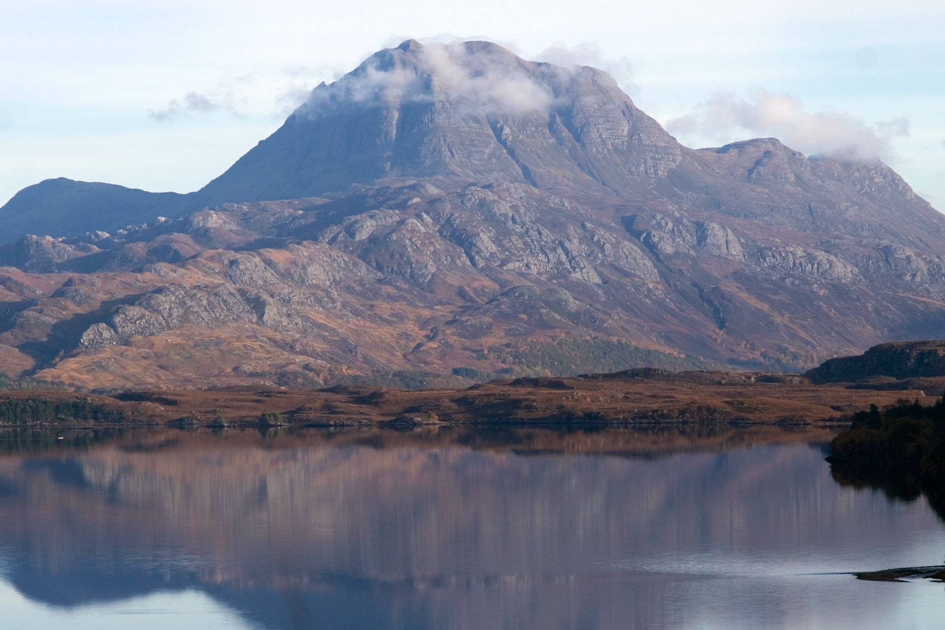 Facts About The Caledonian Mountains | DK Find Out