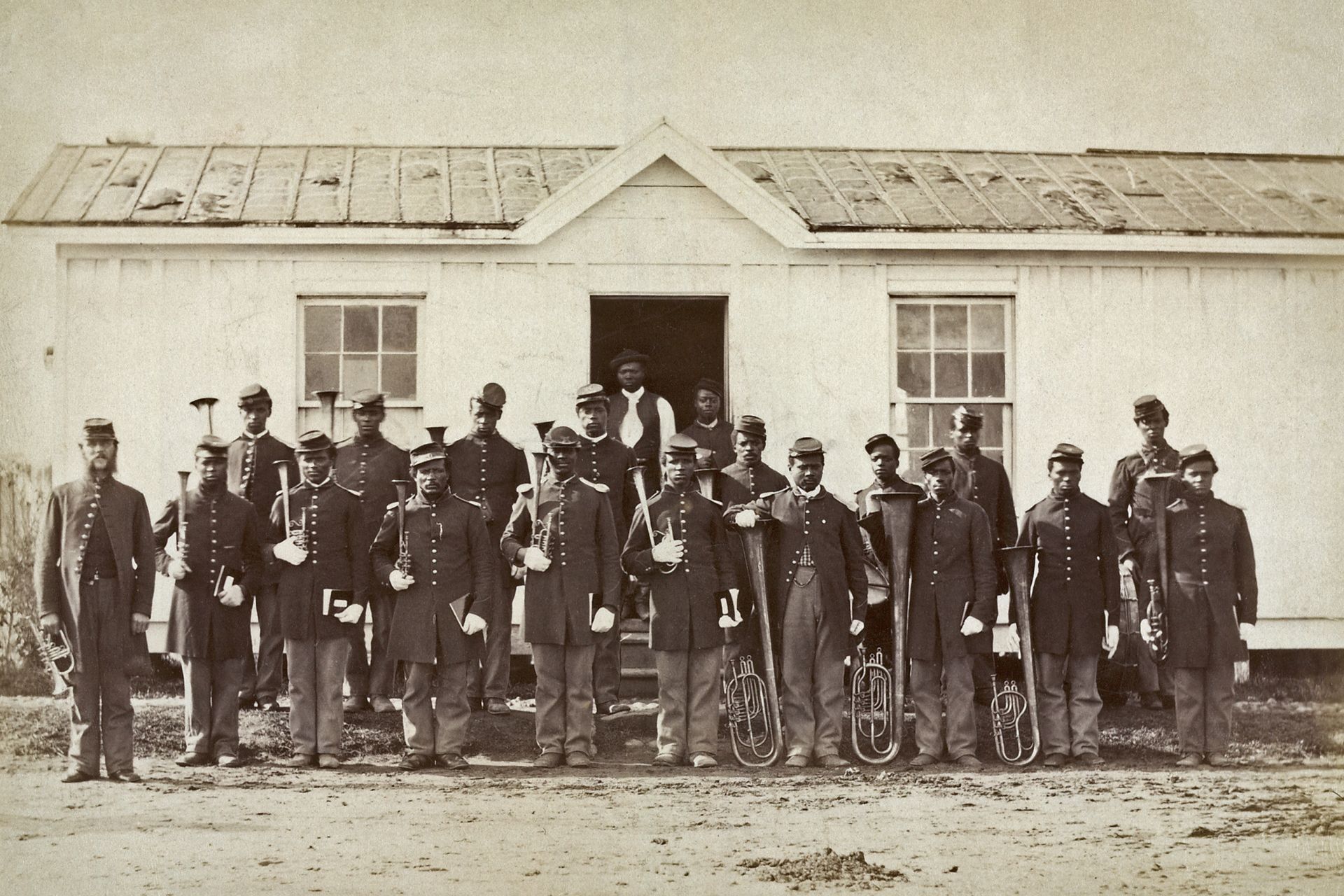 Black Soldiers Us Military Photos And Premium High Res Pictures