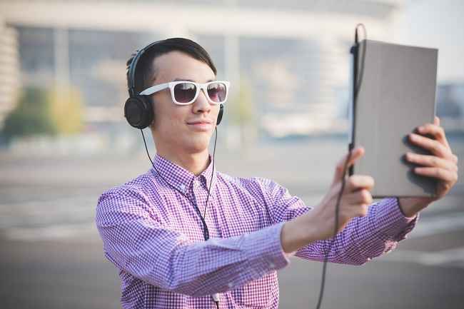 Merasa Lebih Hebat dari Orang Lain? Bisa Jadi Kamu Narsis - Alodokter