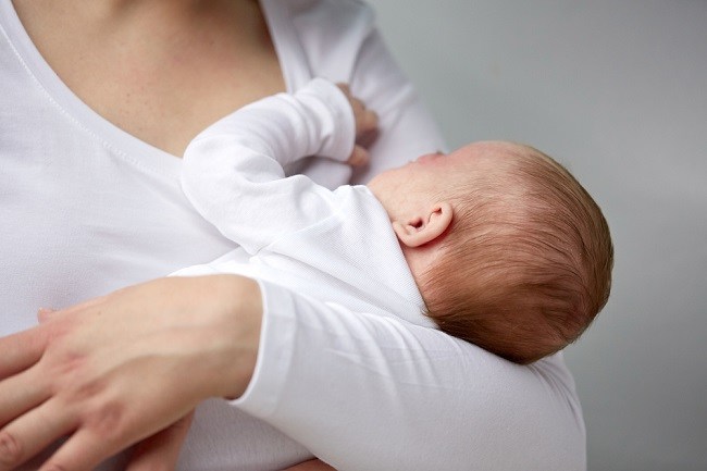5 Manfaat Metode Kanguru untuk Bayi Prematur - Alodokter 5 Manfaat Metode Kanguru untuk Bayi Prematur - Alodokter