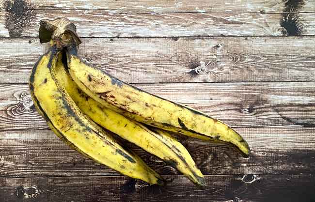 Tak Hanya Nikmat, Inilah 7 Manfaat Pisang Tanduk bagi Kesehatan - Alodokter Tak Hanya Nikmat, Inilah 7 Manfaat Pisang Tanduk bagi Kesehatan - Alodokter