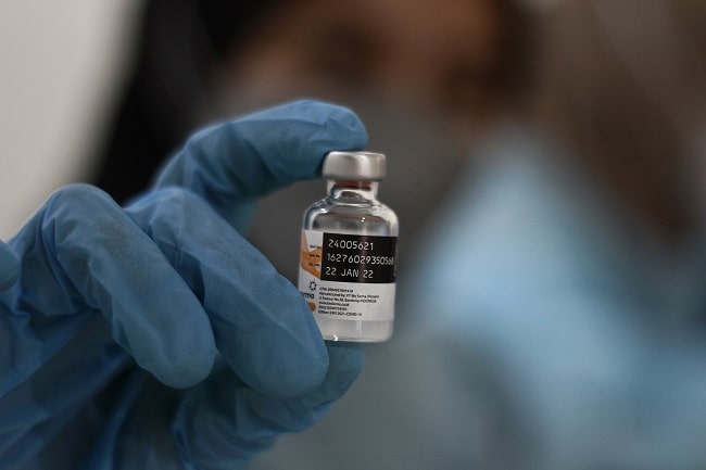 Uji Klinis Vaksin COVID-19 Sinovac di Indonesia – Telaah Jurnal Alomedika - Alomedika