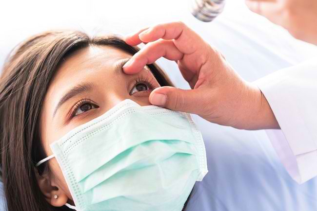 Kenali Berbagai Jenis Kanker Mata Beserta Gejalanya - Alodokter Kenali Berbagai Jenis Kanker Mata Beserta Gejalanya - Alodokter