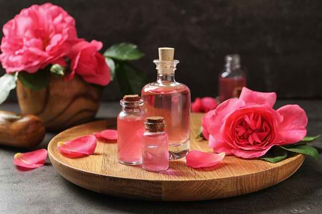 5 Manfaat Minyak Mawar untuk Kesehatan - Alodokter
