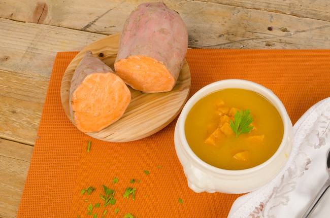 Kalau Mau Kulit Mulus dan Sehat, Coba 6 Makanan Ini - Alodokter Kalau Mau Kulit Mulus dan Sehat, Coba 6 Makanan Ini - Alodokter