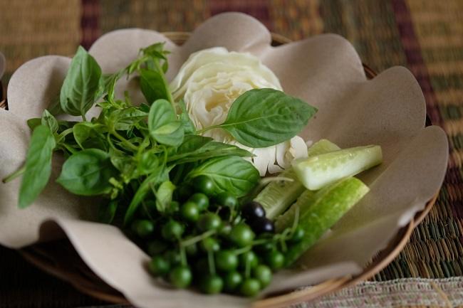 8 Lalapan dan Manfaatnya bagi Kesehatan - Alodokter