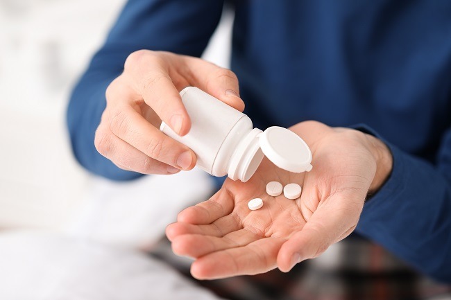 Elbasvir-Grazoprevir - Manfaat, Dosis, dan Efek Samping - Alodokter