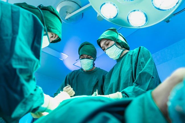 Mengenal Operasi Hemoroidektomi, Cara Ampuh untuk Mengatasi Ambeien ...