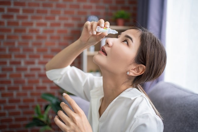 Terapi Siklosporin Topikal pada Dry Eye Syndrome - Alomedika
