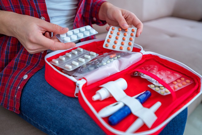 Obat-obatan yang Harus Dibawa Saat Mudik - Alodokter Obat-obatan yang Harus Dibawa Saat Mudik - Alodokter