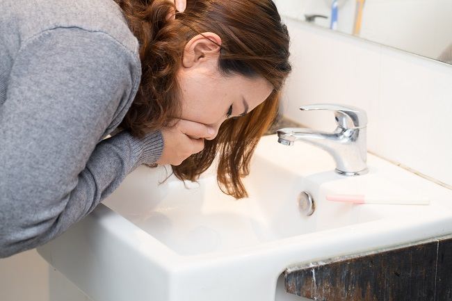 7 Obat Muntah yang Efektif dan Cepat Hilangkan Mual - Alodokter 7 Obat Muntah yang Efektif dan Cepat Hilangkan Mual - Alodokter